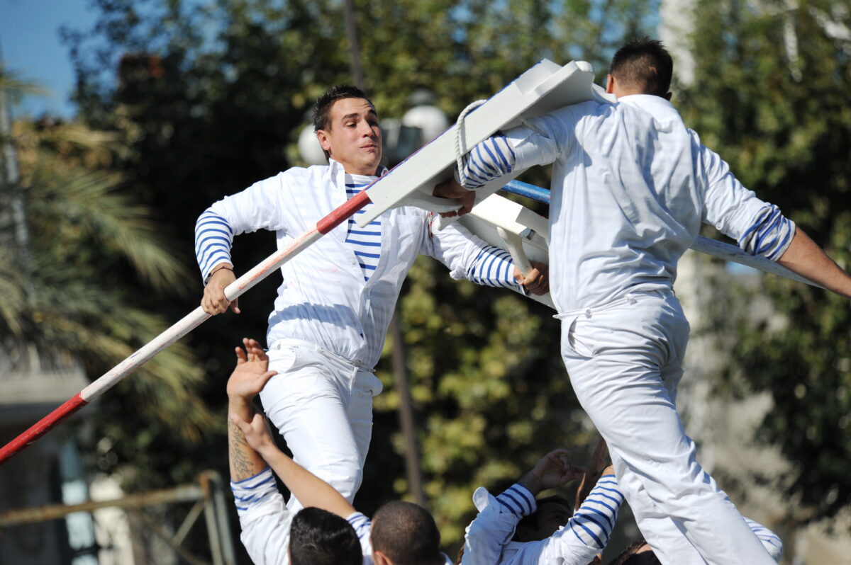 Les joutes - Office de Tourisme Grau du Roi