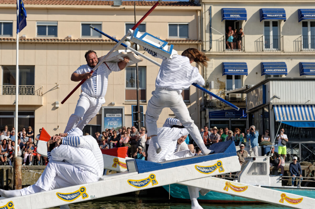 Les joutes - Office de Tourisme Grau du Roi